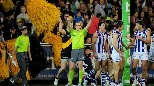 How the AFL Score Review System works - Titus O'Reily | Don’t have ...